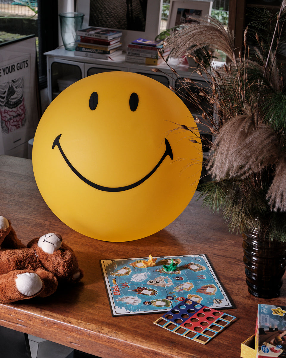Smiley Face Lamp – Crane Living